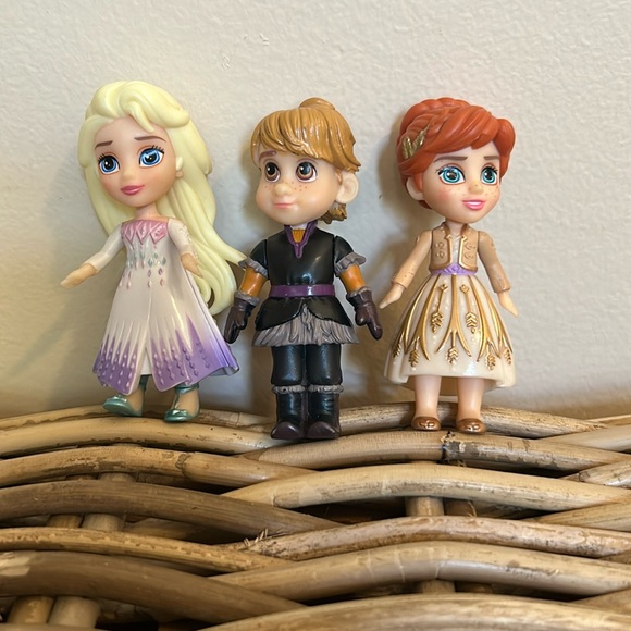 Disney | Toys | Disney Frozen Mini Poseable Action Figures | Poshmark
